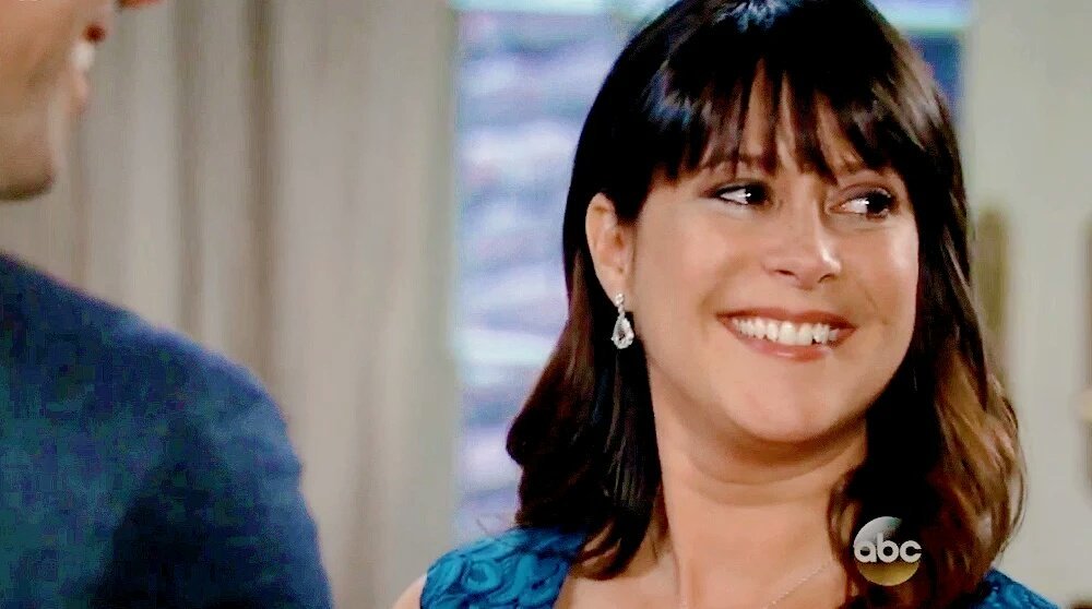 Robin Returns? Kimberly McCullough Hints At A GH Return!