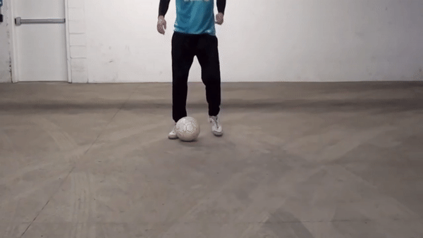 13 Easy To Learn Soccer Tricks For Beginners
