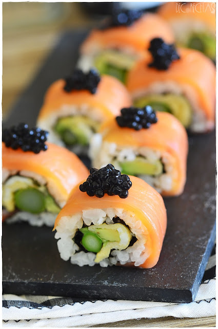 Cómo hacer urumaki sushi casero. Receta de esta variedad de sushi ...