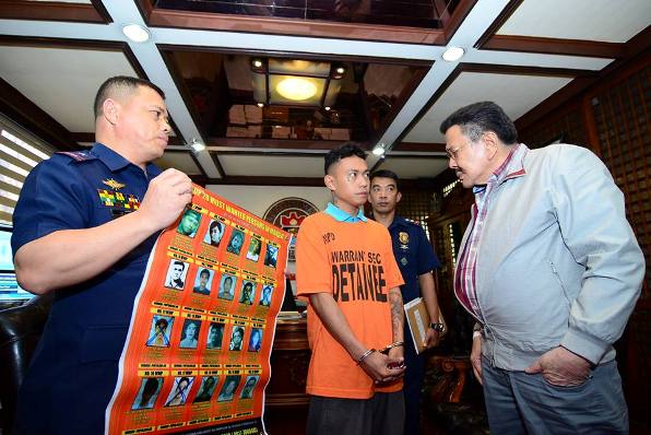 Manila's #1 Most Wanted Criminal Arrested At A Jeepney Terminal In ...