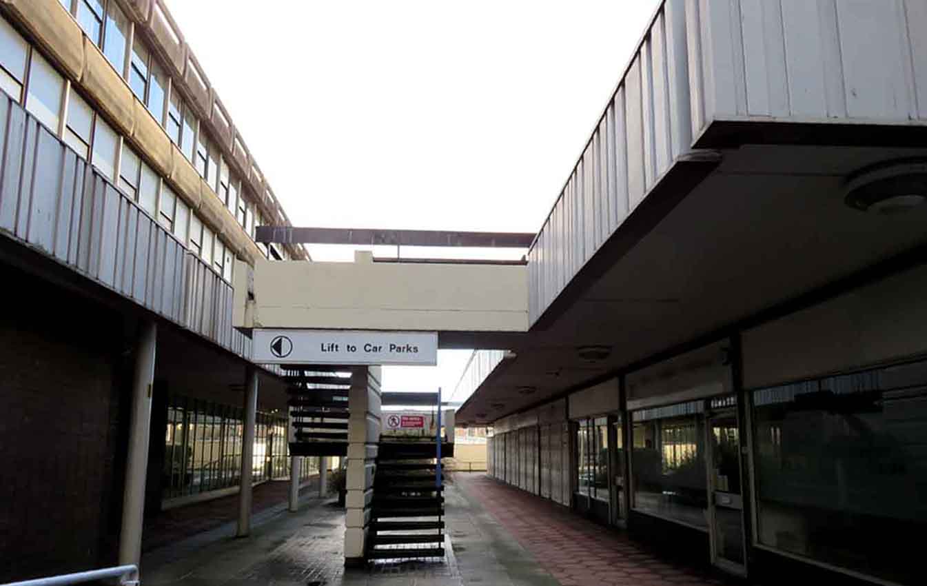 Alex and Bob`s Blue Sky Scotland: Anderston. Anderston Centre. The ...