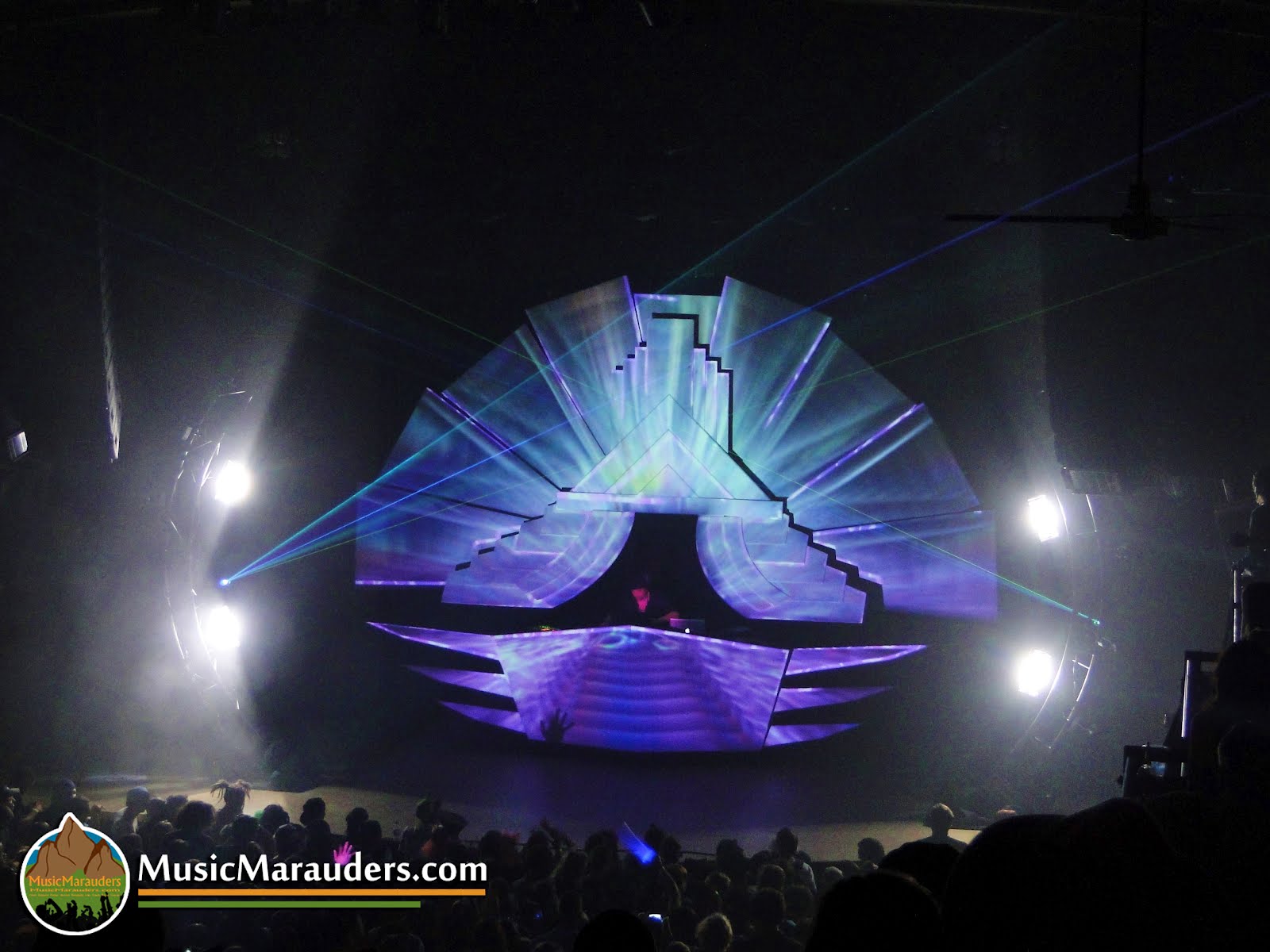 Shpongle (Simon Posford) "Masquerade" 4.7.12