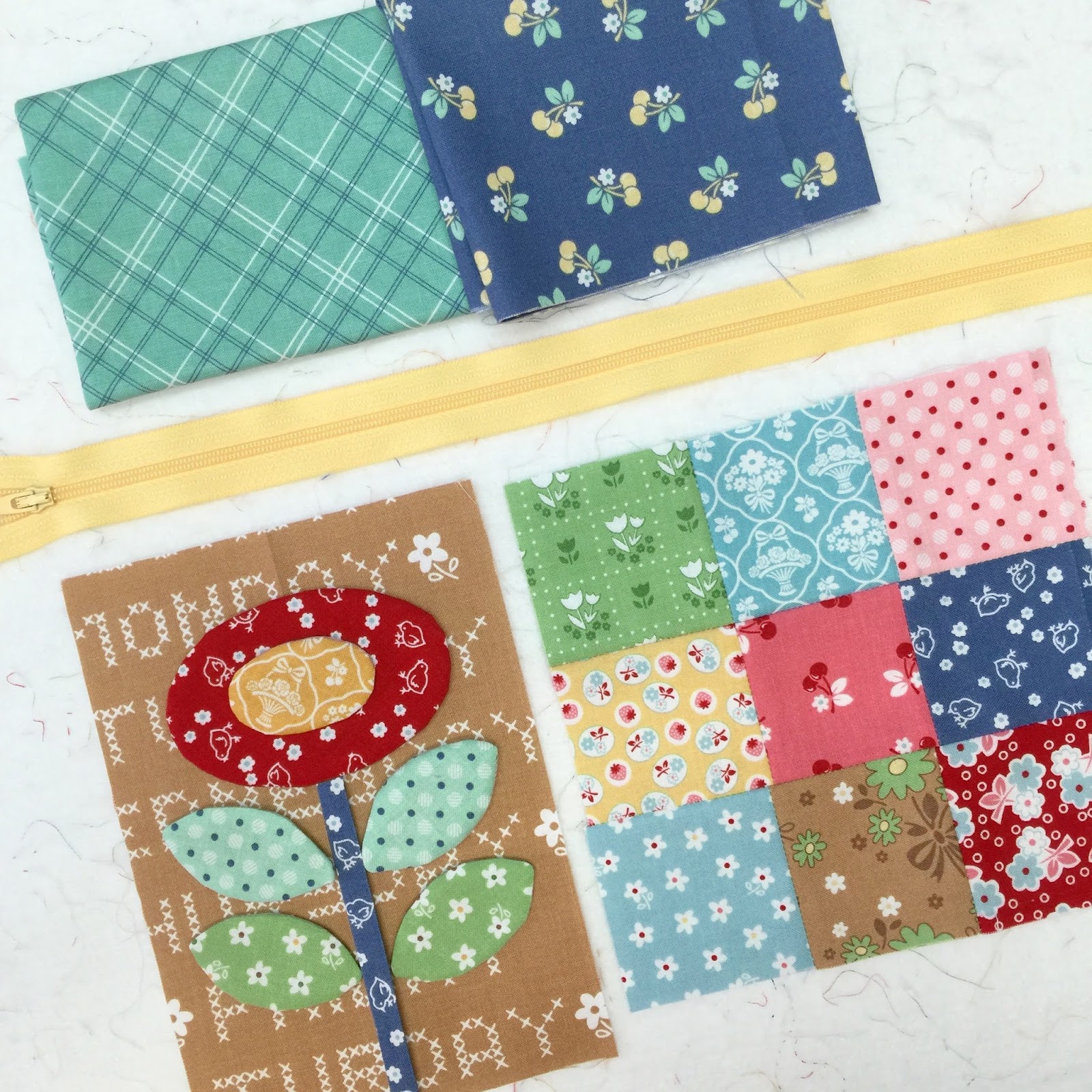 Bee In My Bonnet: New Tutorial - Quilty Zip Bag - Easiest Zipper Ever!