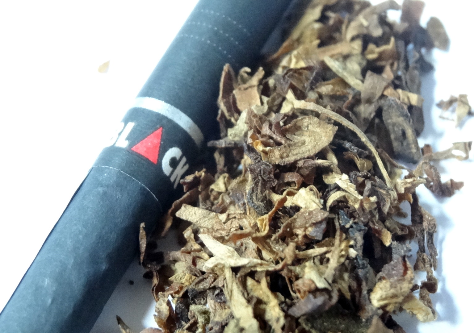 Курительные трубки.: Сравнительная дегустация индонезийских Djarum ...