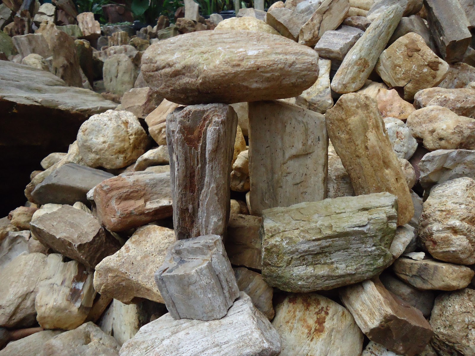 MHLANDSCAPE: Batu-Batuan