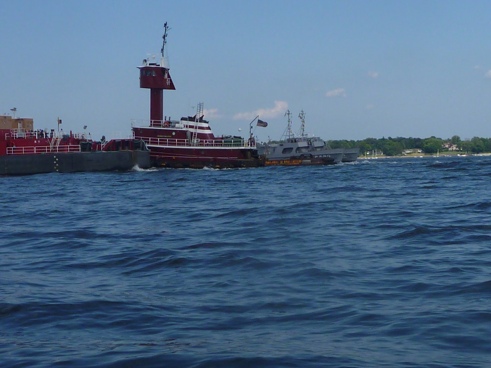 Voyages>`·.¸¸.·´¯`·...¸> : Naval Academy YP 676 Squadron runs aground ...
