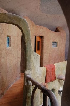 DIARIO DI UNA SPARNA: Il Cocciopesto, la calce romana e il tadelakt