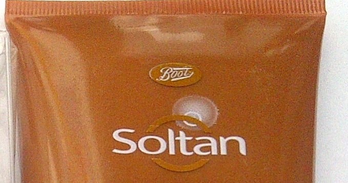 BeautySwot: Boots Soltan Beautiful Bronze Self Tan Gel - Review