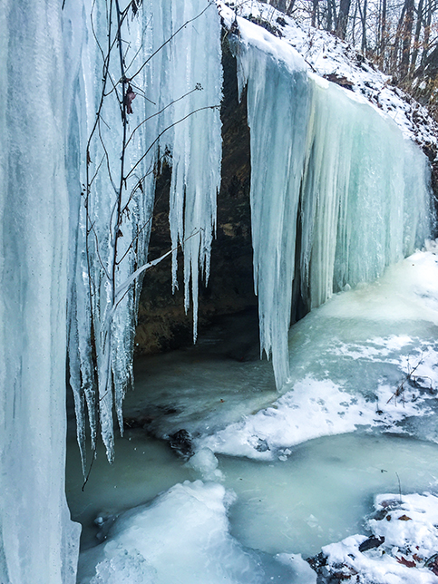 Exploring the Kickapoo Ice Caves