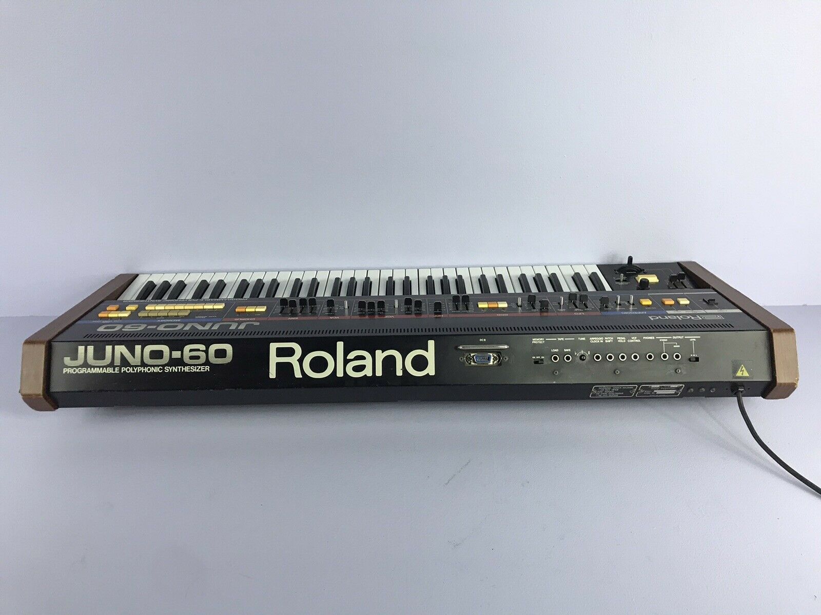 MATRIXSYNTH: Roland Juno-60 SN 288277