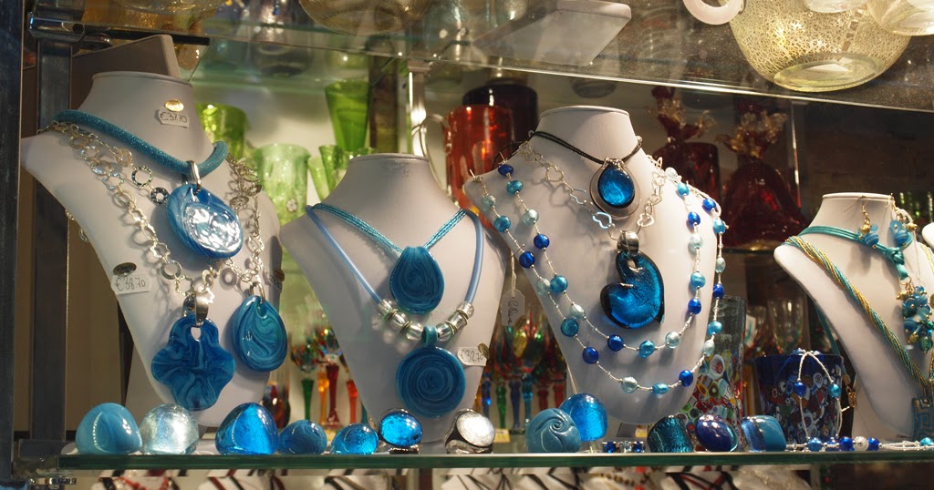 Trendsetter Interiors: Italy Store Windows | September 2012