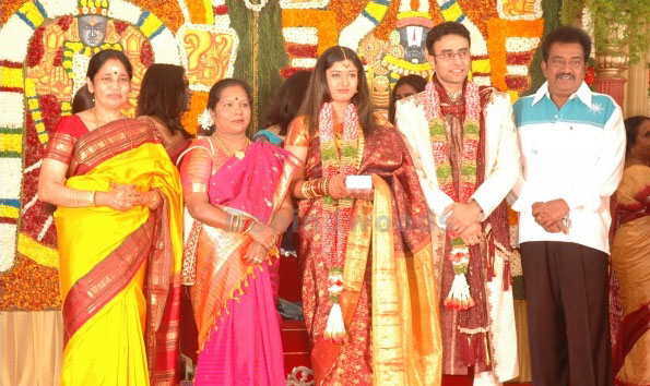 Gayatri Jayaraman Wiki, Hd Images, Boyfriend, Affairs,Today Updates ...