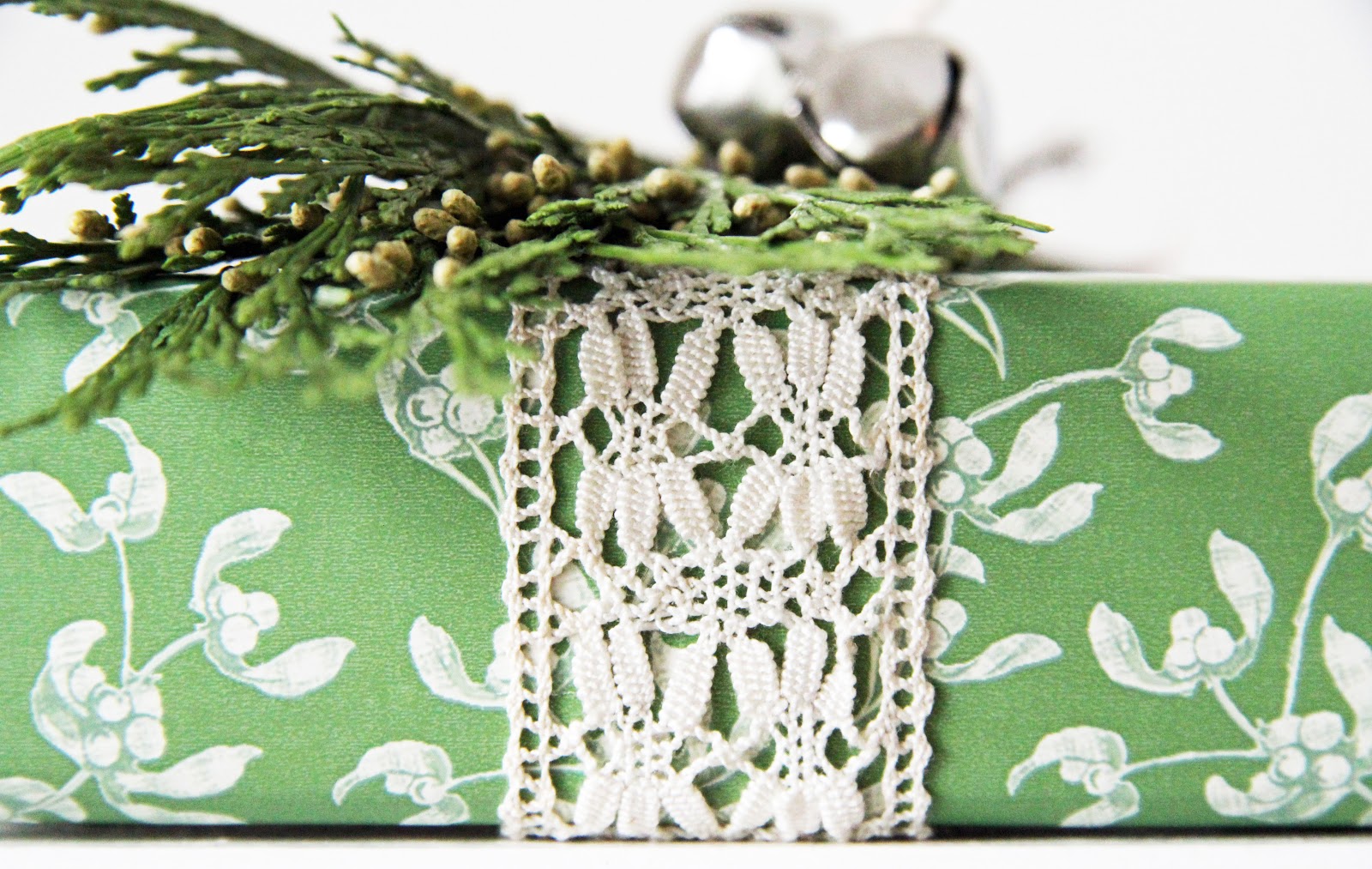 In the Fields : Gift Wrapping