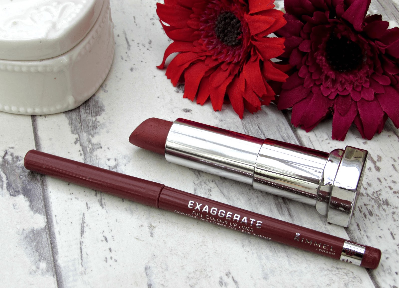 The Beauty Harbour: The Perfect Lipstick Duo