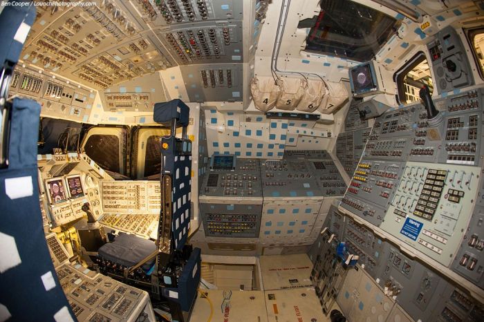 Astro Ufologia: Dentro dos ônibus espaciais - Inside of space shuttle