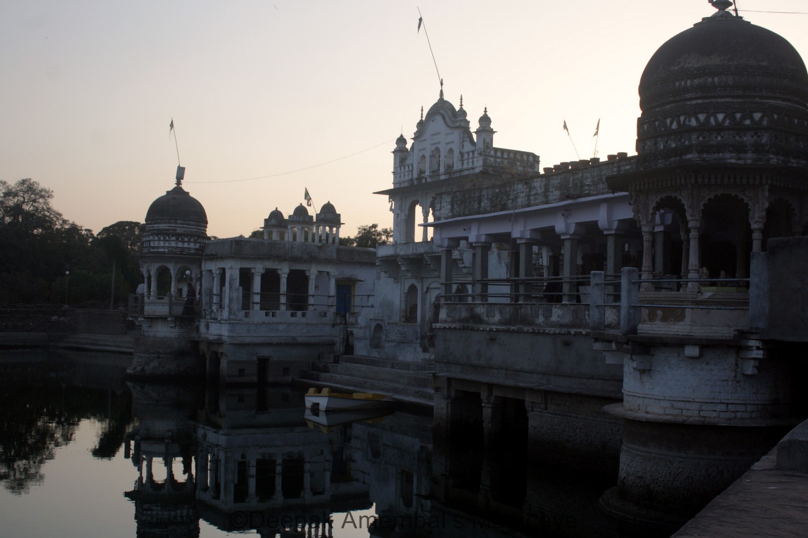 Travel magic: What is Chanderi in Madhya Pradesh famous for?