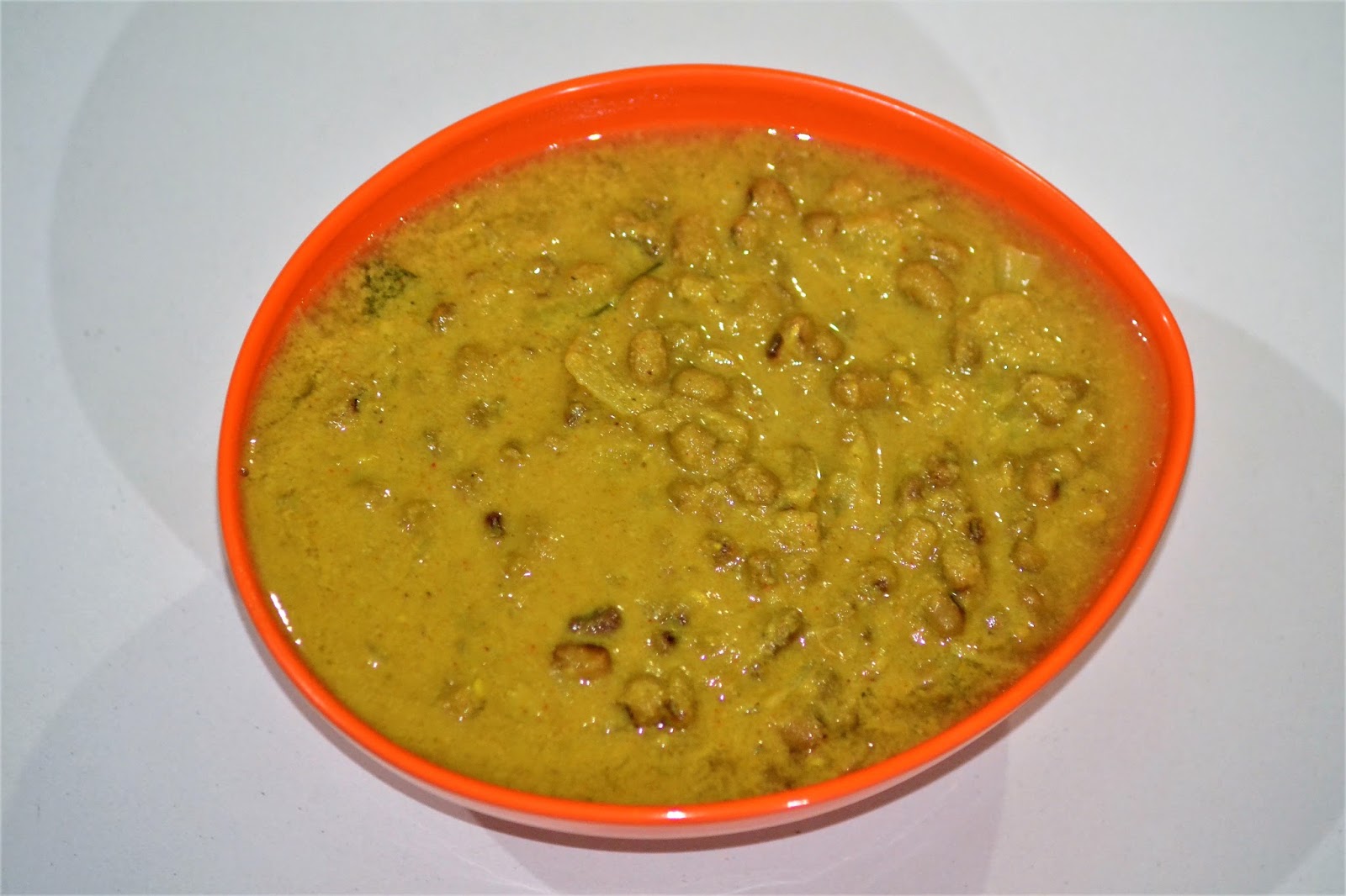 Ruchikaram: Kerala Style Naadan Vanpayar Curry | Cowpea curry Kerala Style
