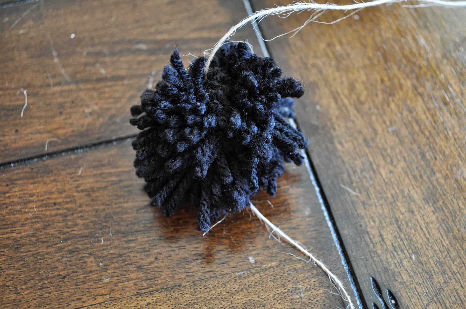 Lizalou Loves: Halloween Decor on a Budget