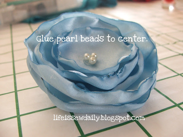 Life is {Sew} Daily: 'Silk' Flowers {Tutorial}