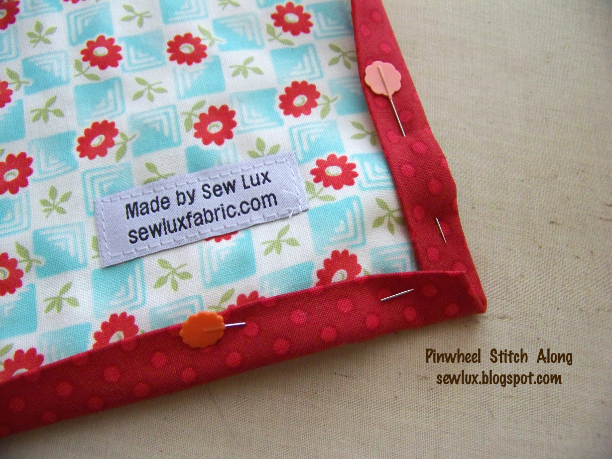 Sew Lux Fabric : Blog: Pinwheel Stitch Along Week 3 - Quilt & Bind