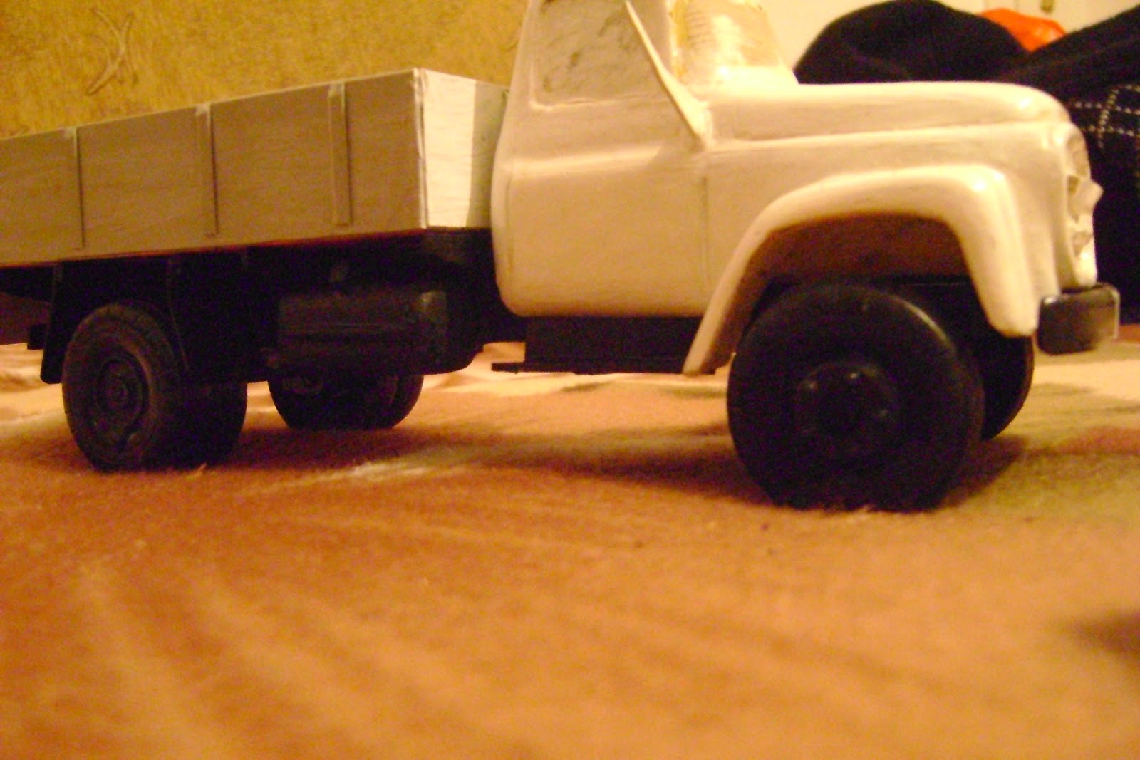 Carpati si Bucegi: Camion SR 113 in lucru(macheta)