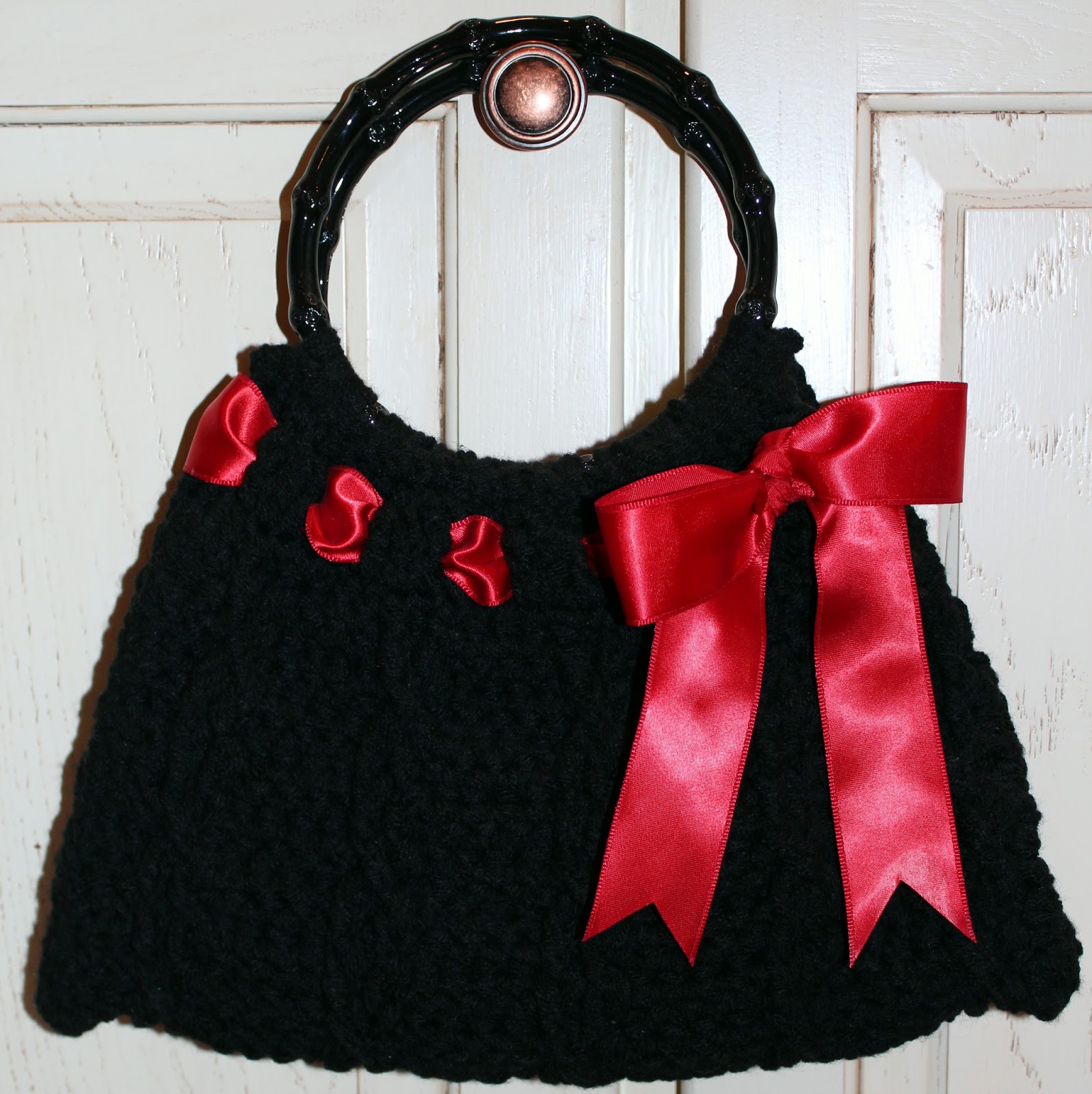 The Harris Sisters: Cabled Ribbon Bag