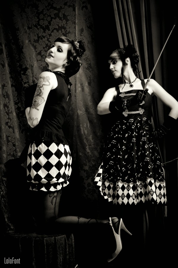 Narcissique Couture: Tragic Circus Twins