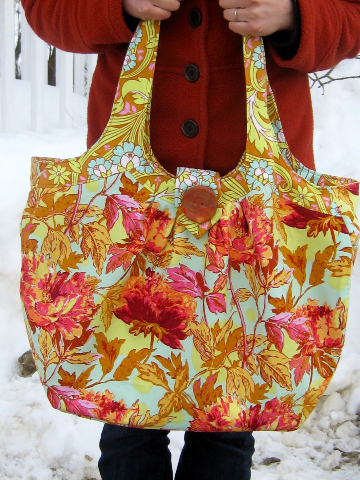 AlewivesGirl: Amy Butler's Cosmo Bag Pattern Review