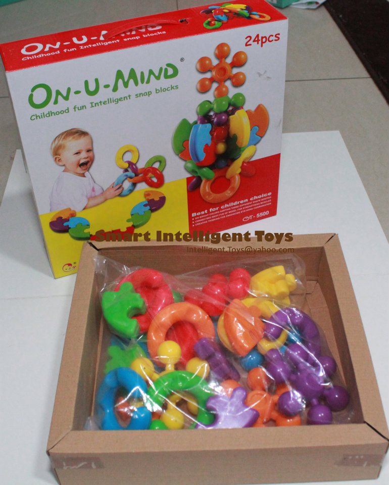 SMART INTELLIGENT TOYS: Snap blocks (1+)