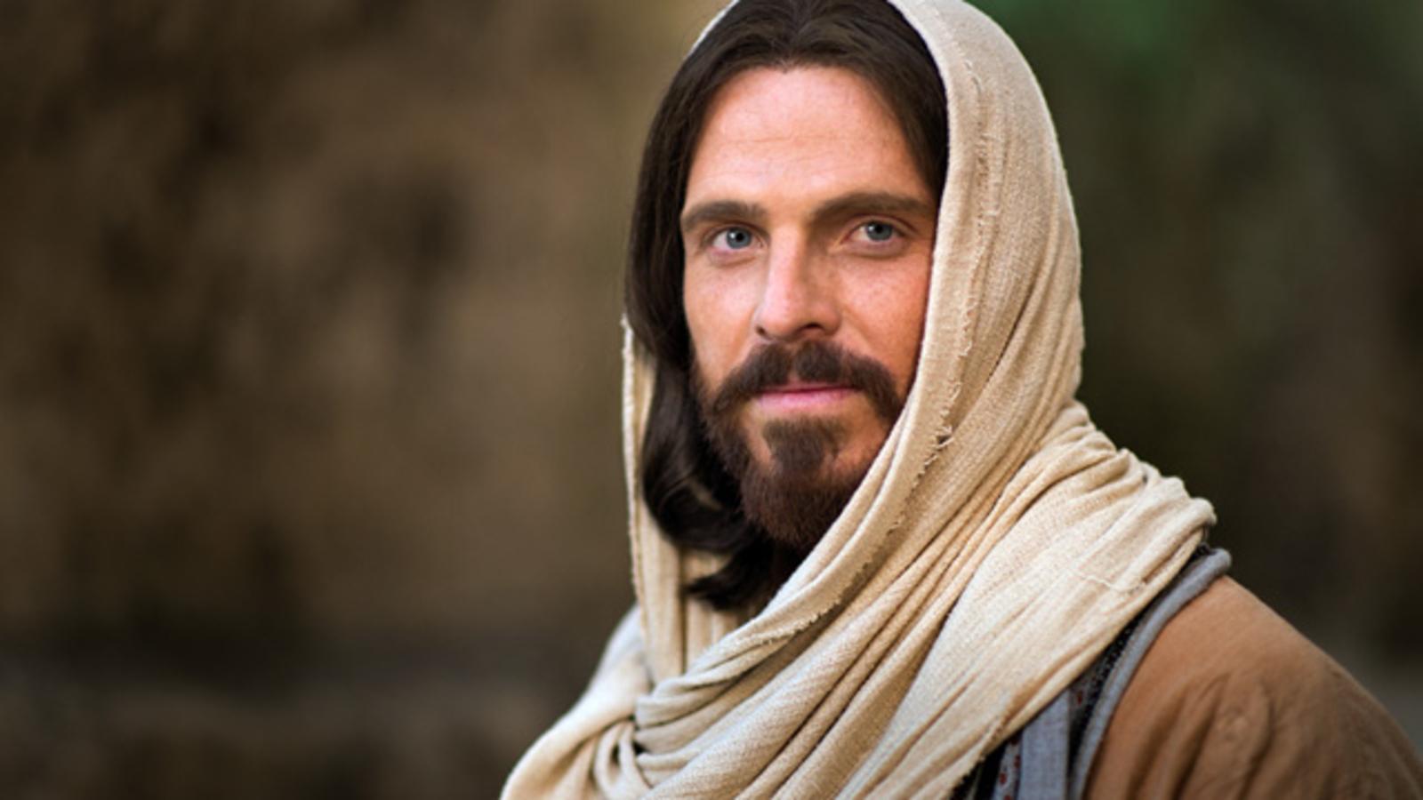 Beda Antara Yesus Dengan Tokoh Agama Dunia - Pembawa Damai