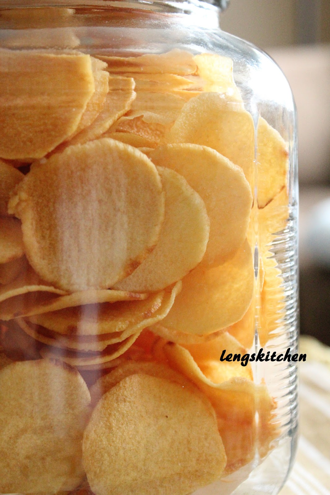 Kitchen Chaos: Ngaku (Arrowhead) Chips 炸芽菇饼 - Chinese New Year Series