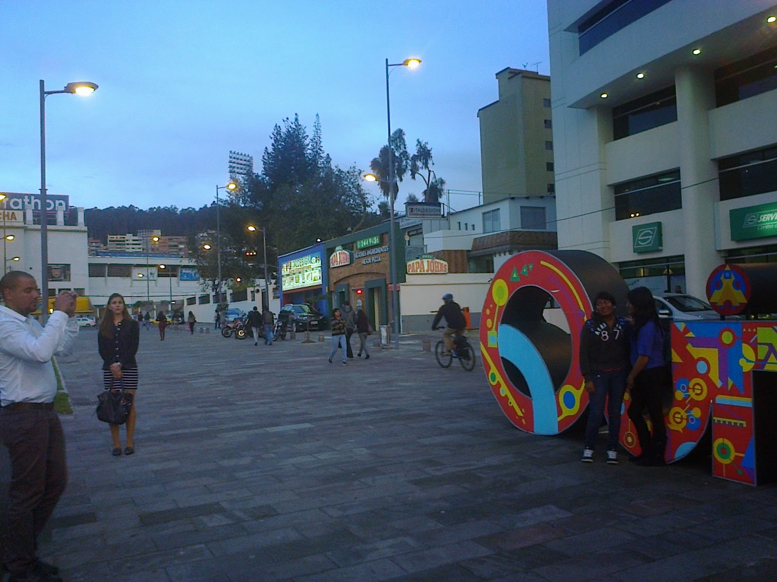 Centros Comerciales en Quito - Quicentro Shopping (Norte, Naciones Unidas)