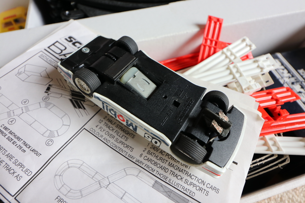 80sHERO: Bathurst 1989 in 1/32: The Scalextric Sierras..
