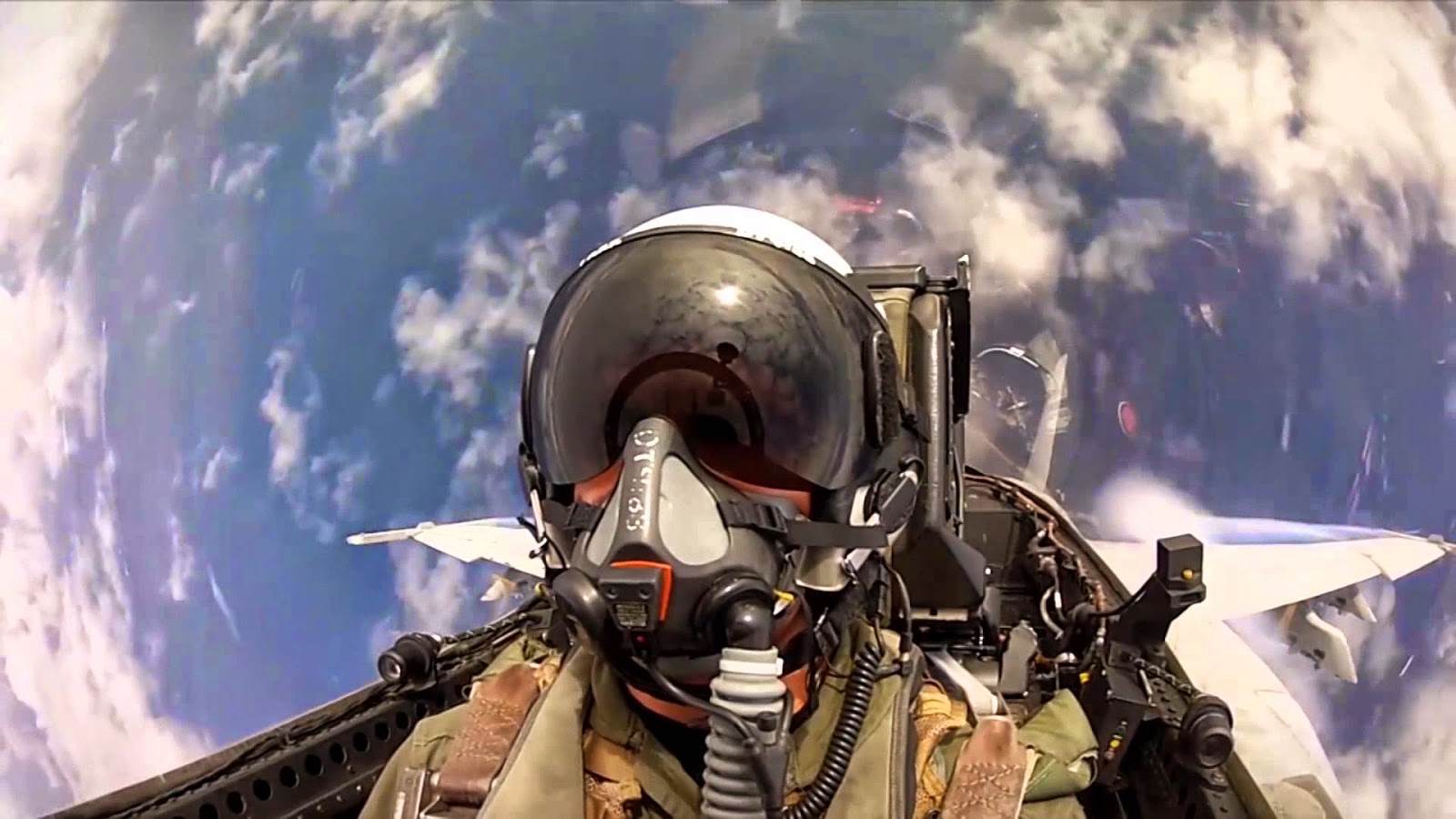 Hornet Ball Yılın F-18 Hornet Videosu ~ Savaş Uçakları