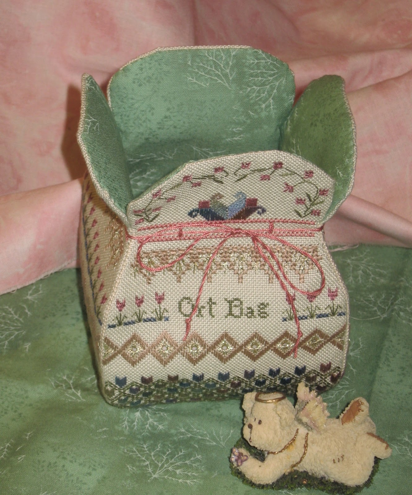 The World's Largest Collection of Smalls TOO: May 2012