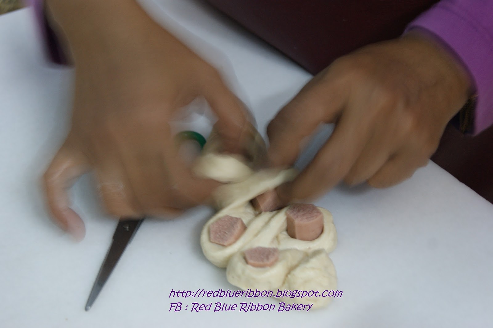 Red Blue Ribbon - Those were the days: Buat roti sendiri :: Make your ...