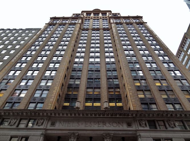 Houston in Pics: Niels Esperson Building in Perspective - literally and