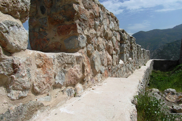 Byzantine Military: The Armeniac Military Theme and Amasya Castle