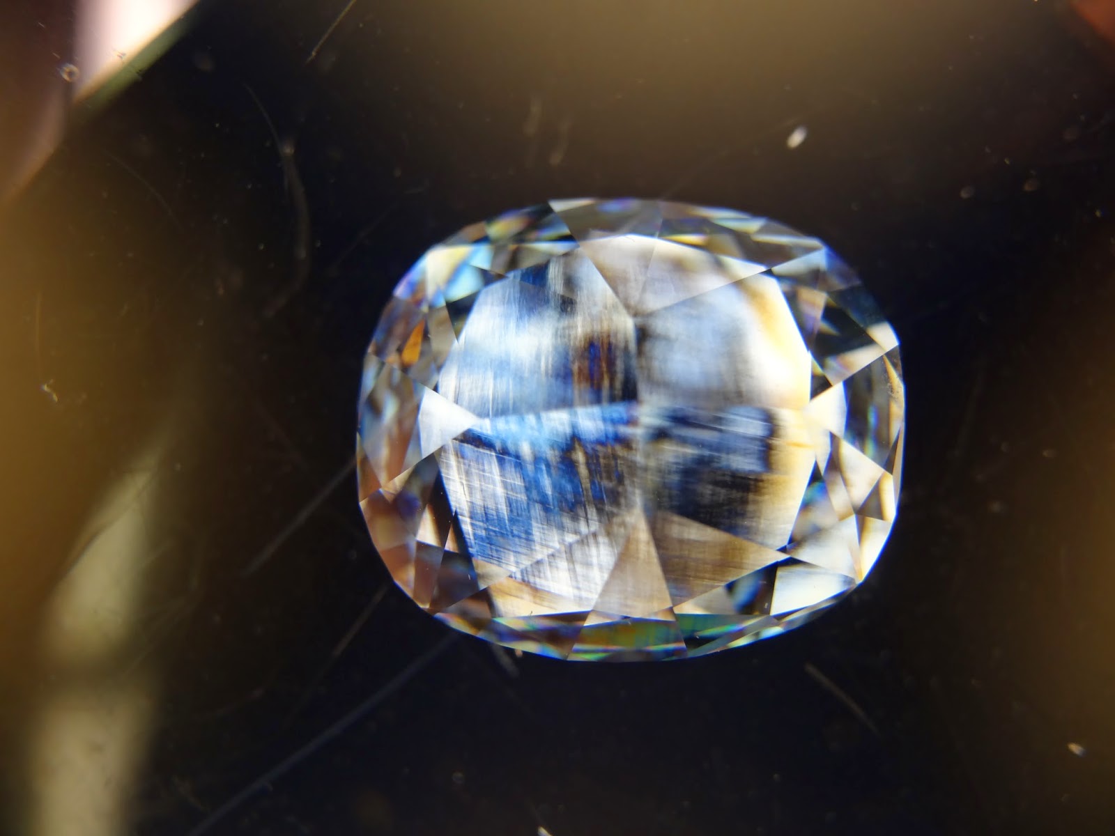 Natural History Museum of L.A. Minblog: Testing the Blue Moon Diamond ...