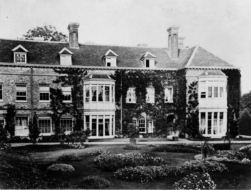 Landed families of Britain and Ireland: (202) Ashby of Breakspears