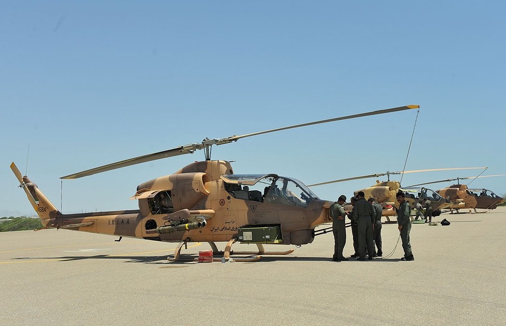 Indigenously Upgraded Iranian AH-1J Cobra /Panha 2091 Attack Helicopter ...