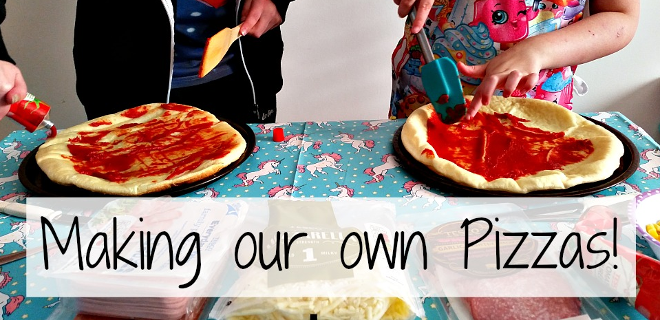 Life As Kim: Making our own pizzas....