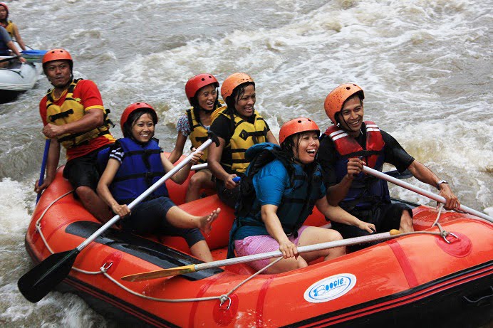 Pertanyaan Seputar Arung Jeram ~ Arung Jeram Magelang Jogja, Paket ...