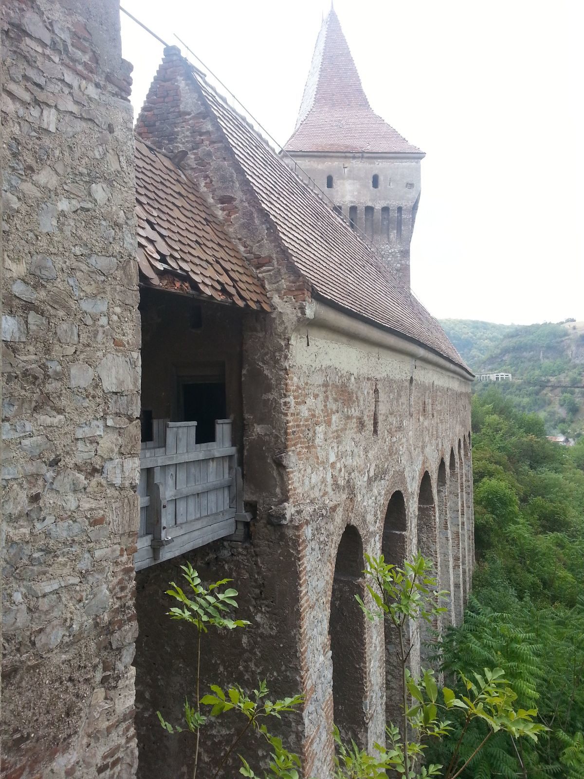 Ξωτικό: Ένα κάστρο στη Ρουμανία που θα έκανε τον Δράκουλα να ζηλέψει
