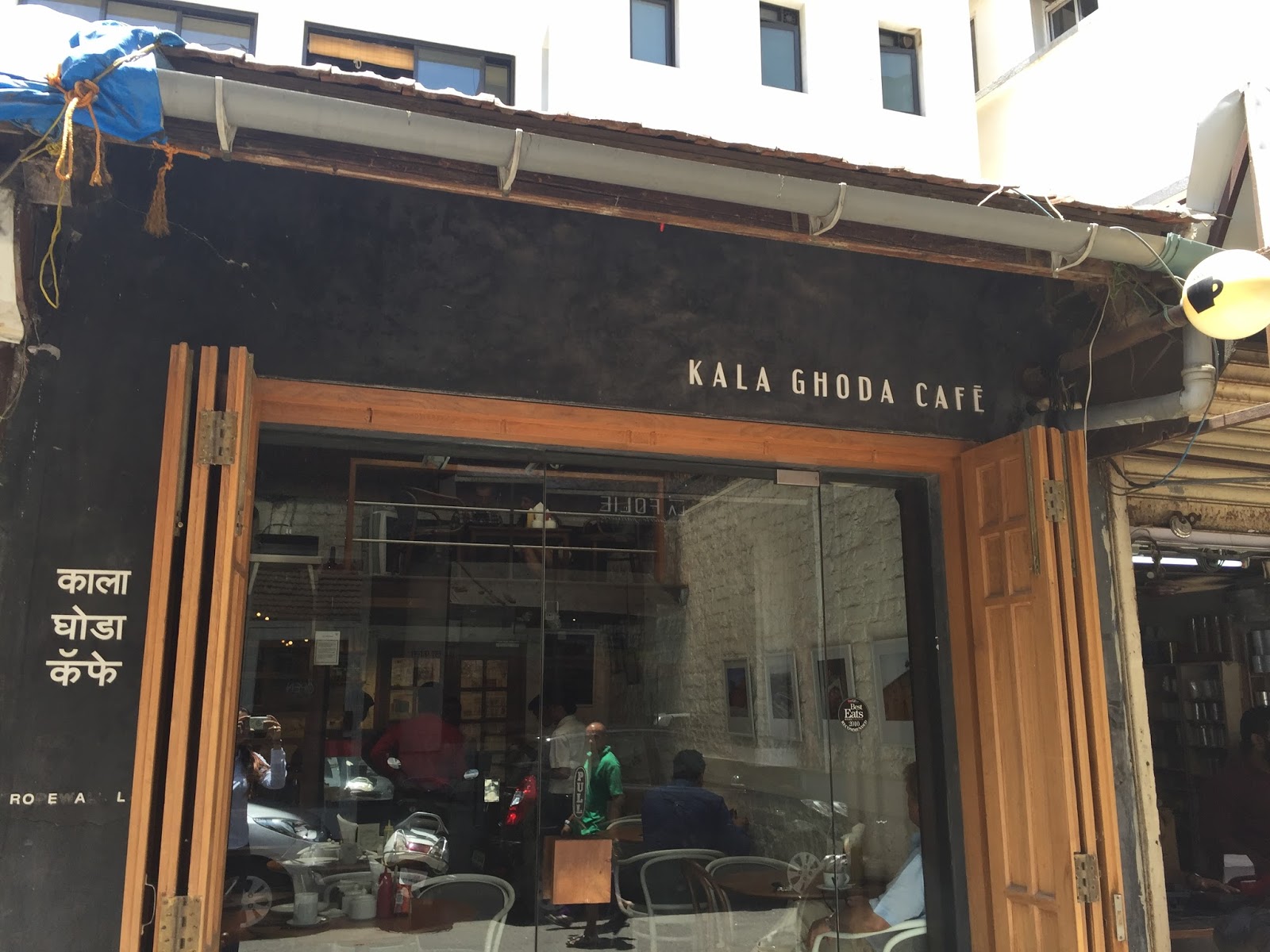 hionshow: Review - Kala Ghoda Cafe