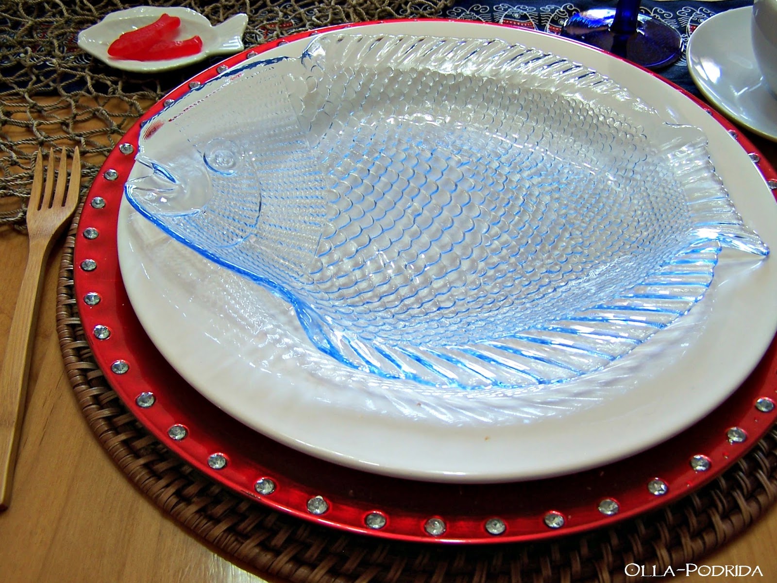 Olla-Podrida: One Fish, Two Fish, Red Fish, Blue Fish Tablescape