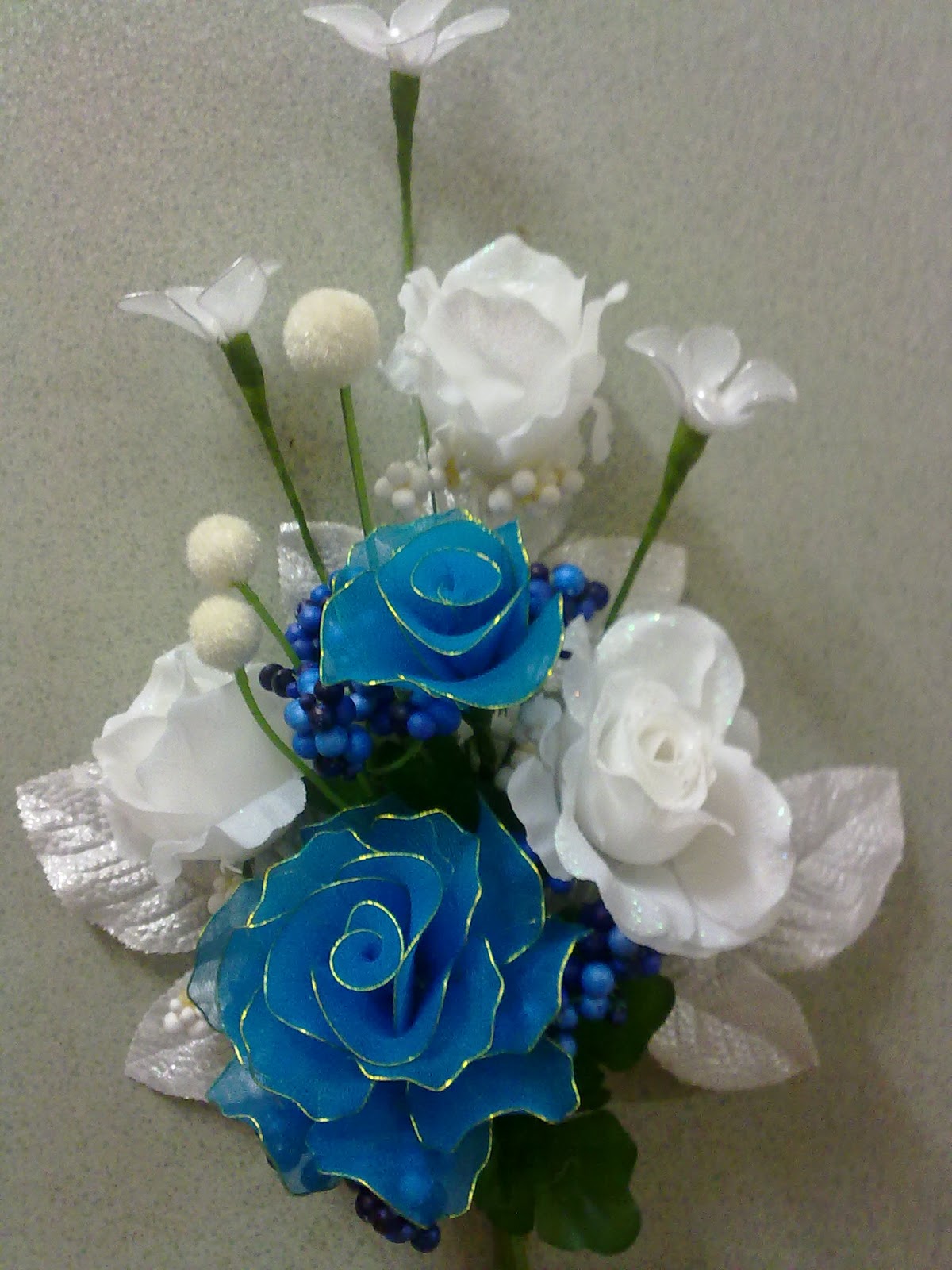 Nani Florist: GUBAHAN HANTARAN BUNGA ROS STOKIN BIRU DAN BUNGA ...