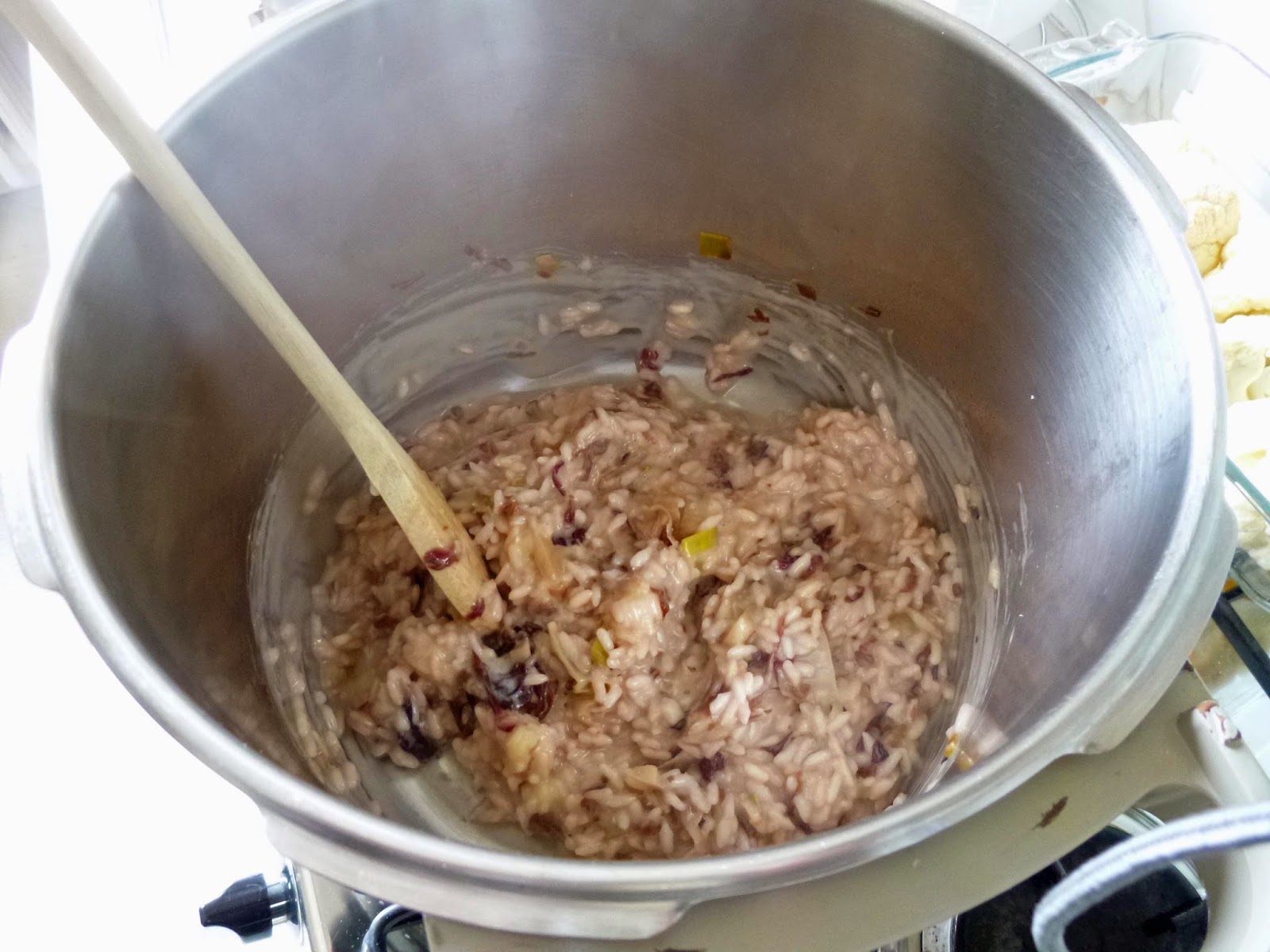 Italian food and lifestyle - La cucina di Roberta : Red chicory risotto