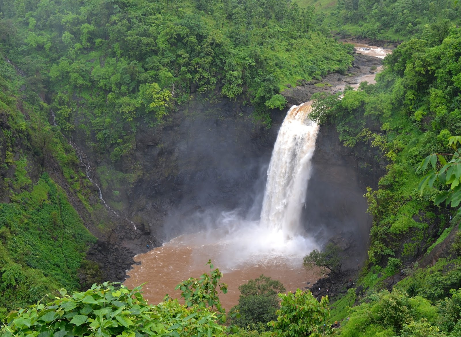 Dabhosa Falls,Maharashtra,India | Travel life journeys