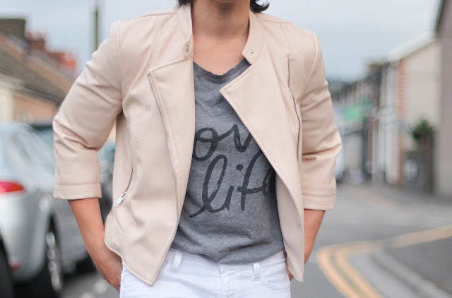 Side Street Style: How to Choose the Best Dress for Your Body Type